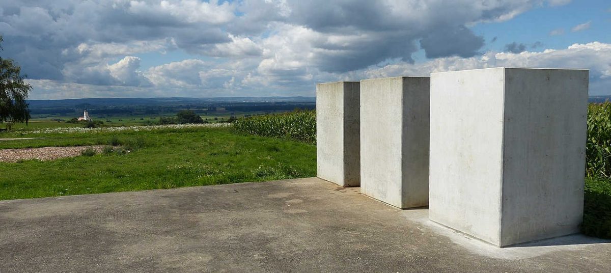 Time Pyramid - Futility Closet